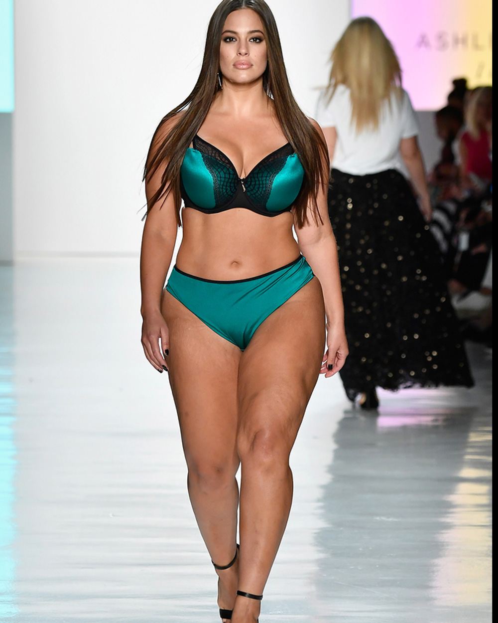 Conoce a las modelos "Plus-size" qué están revolucionando la moda