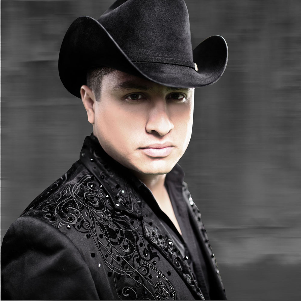 ¡Julión Álvarez cumple el sueño de un niño! - Kebuena