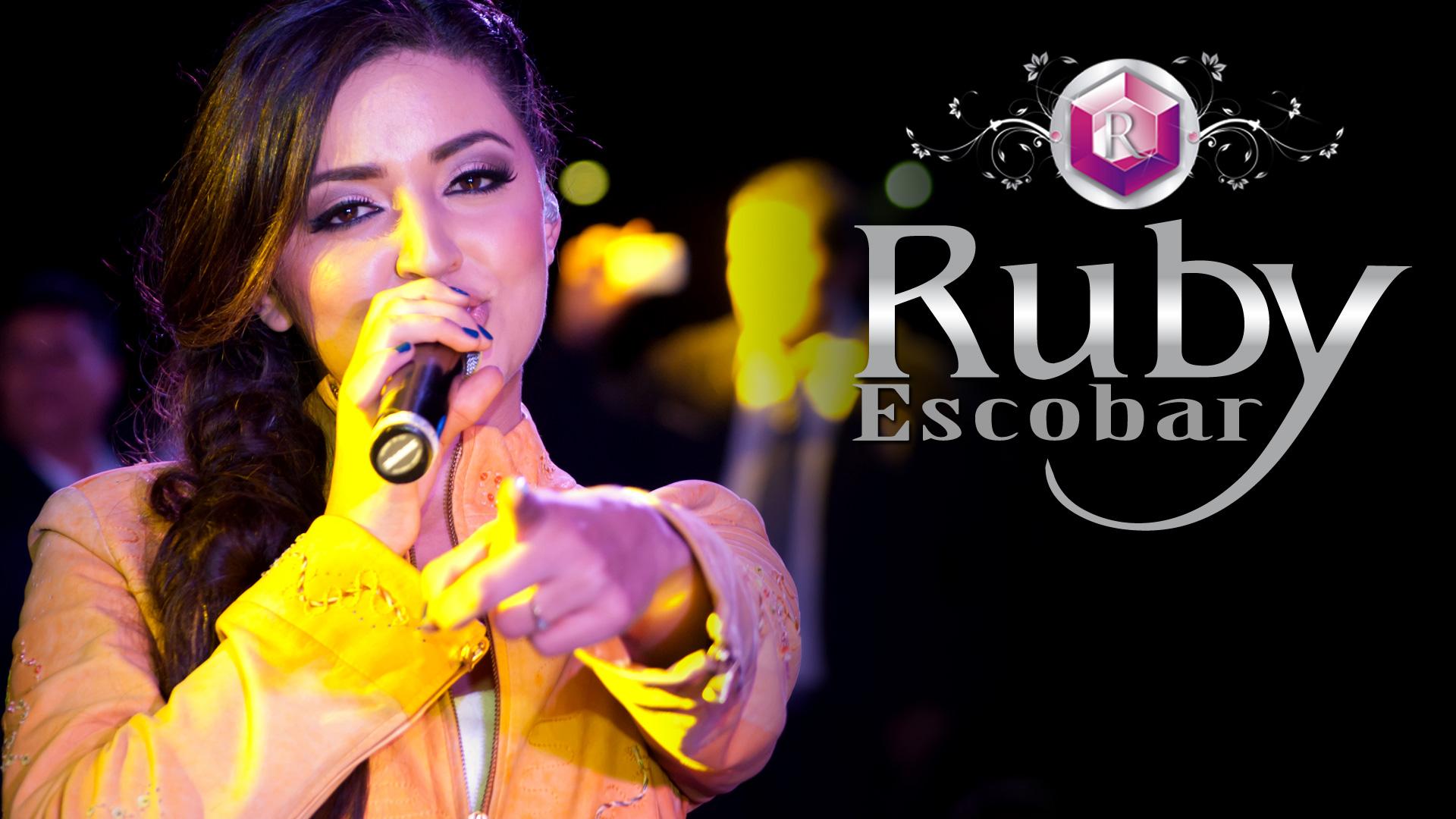 Ruby Escobar y su dueto con los Cardenales de Nuevo León - Kebuena