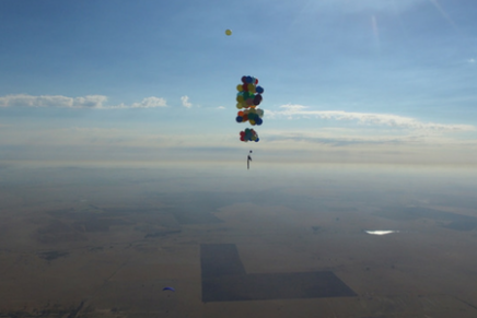 Se cumple sueño de la película de "Up" de volar con globos - Kebuena