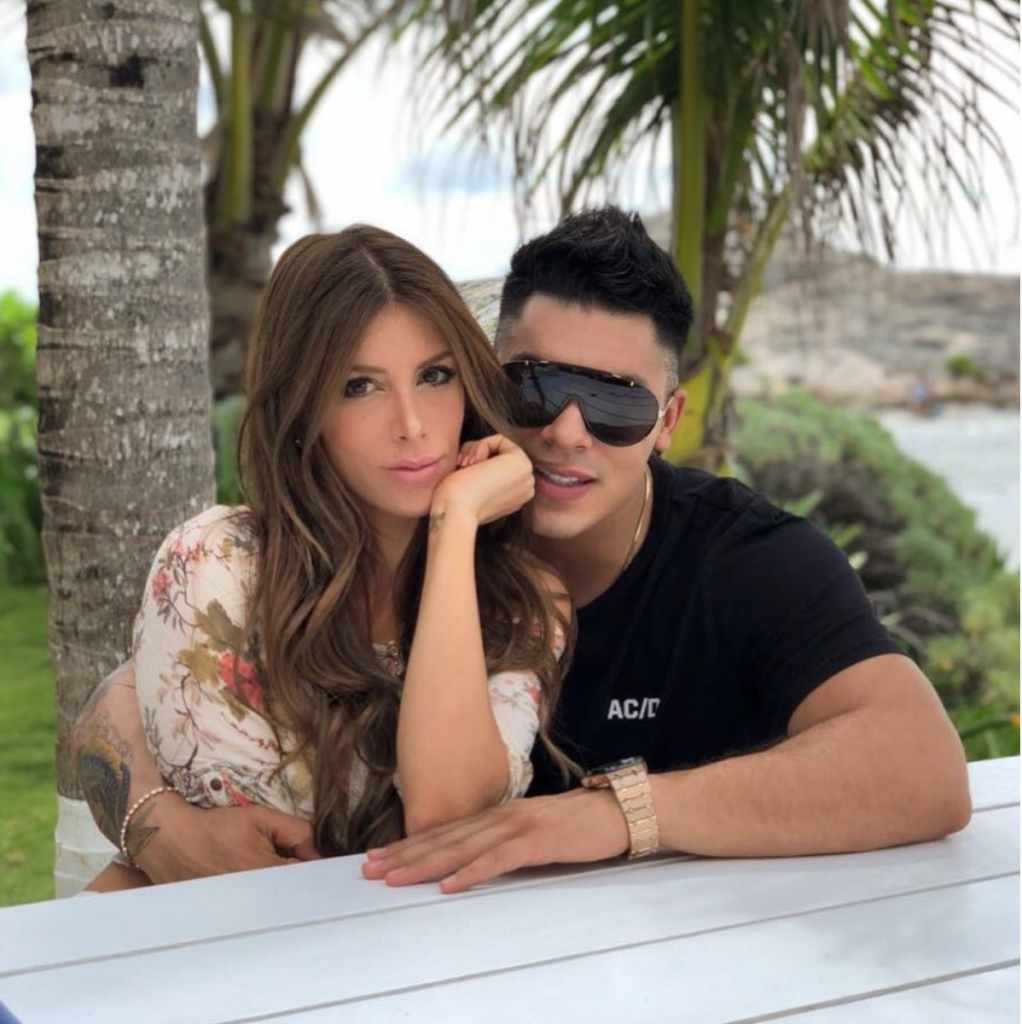 Ella es la nueva novia de Jawy