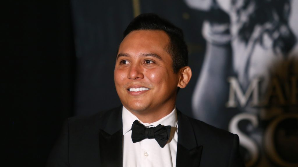 Edwin Luna da a conocer los detalles de su serie de televisión