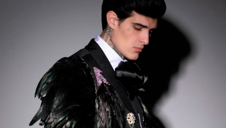 Adriel Favela lanza su nuevo éxito "En Este Amor", ¡escúchalo ahora!