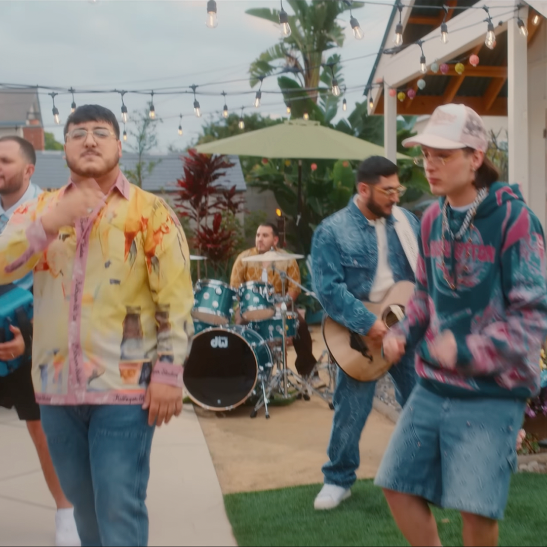 Peso Pluma y Grupo Frontera estrenan colaboración | VIDEO