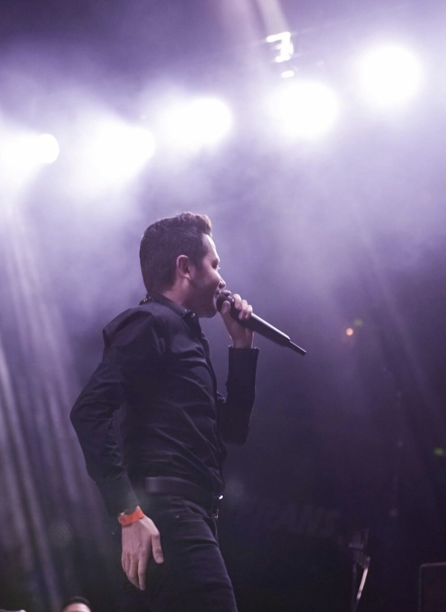 Memo Garza debuta como solista en concierto de Espinoza Paz