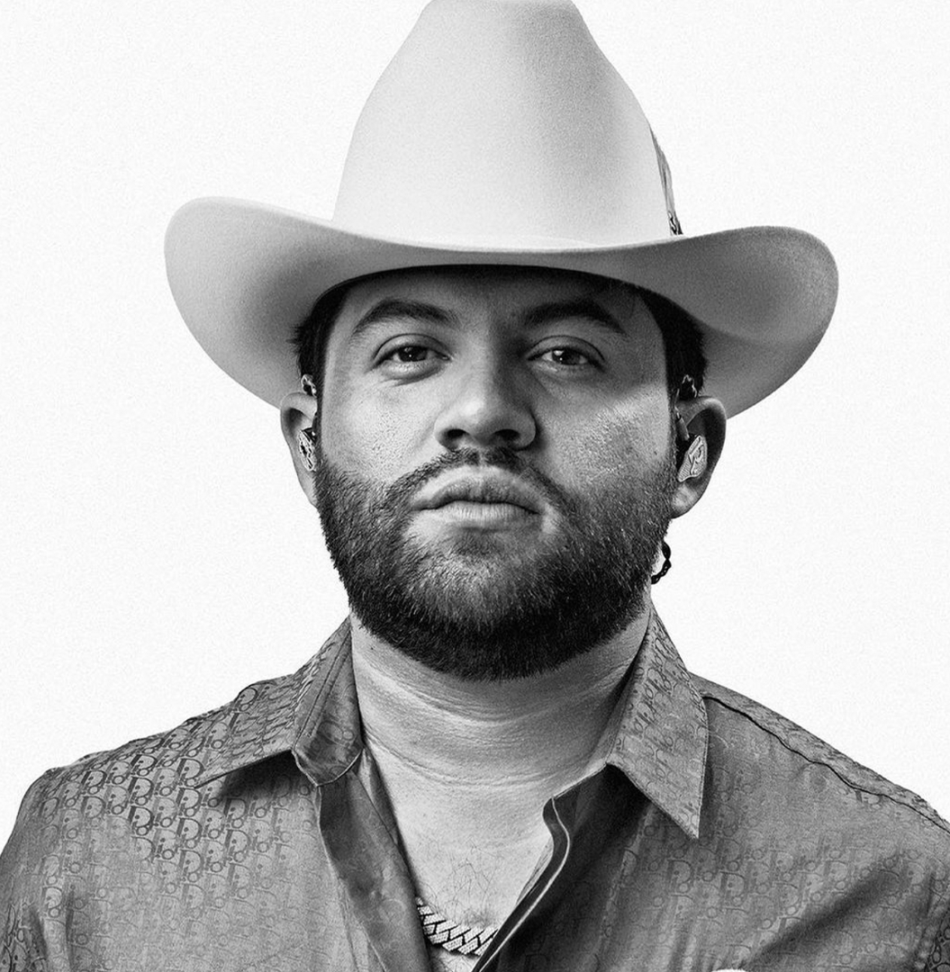 Luis R. Conriquez: Esto cuesta el “Belikin” exclusivo bolso del cantante