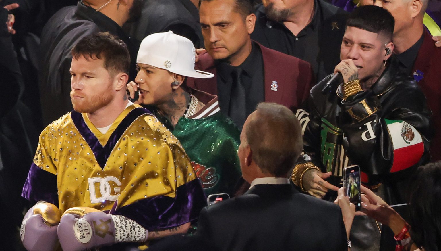 Luego del fallecimiento de Lefty SM, Canelo y Santa Fe Klan le ...