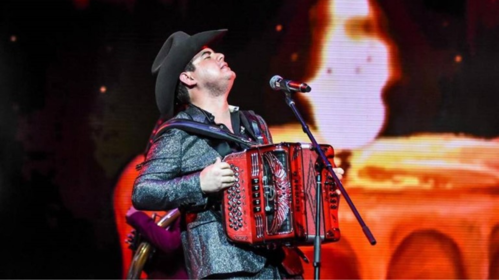 Alfredo Olivas estrena sencillo, así suena ”De Sobremanera” Alfredo Olivas estrena sencillo, así suena ”De Sobremanera”