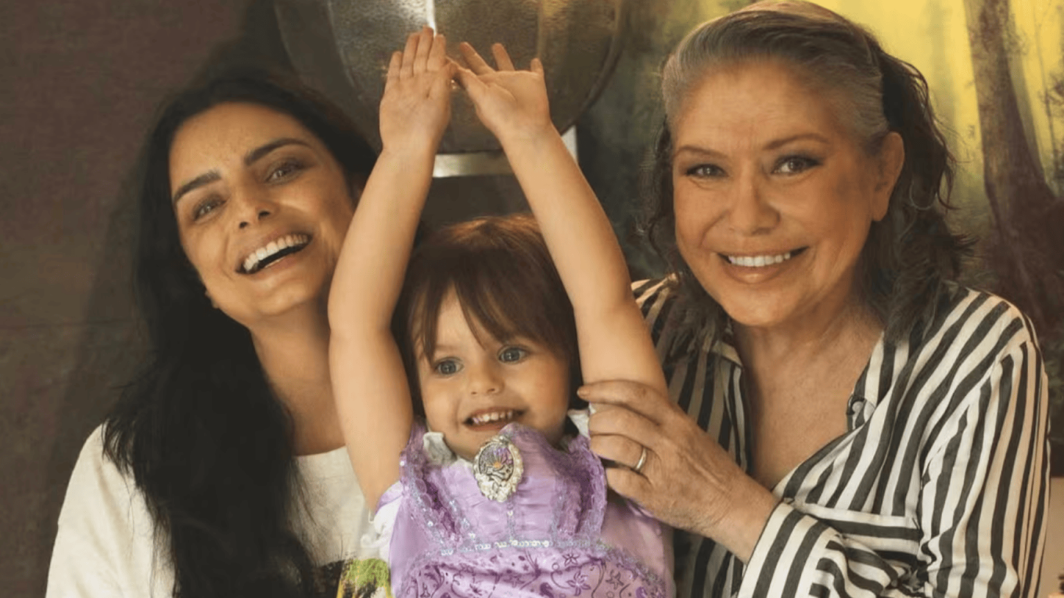 "Necesito vivir mi duelo en paz”: Aislinn Derbez tras la muerte de su mamá