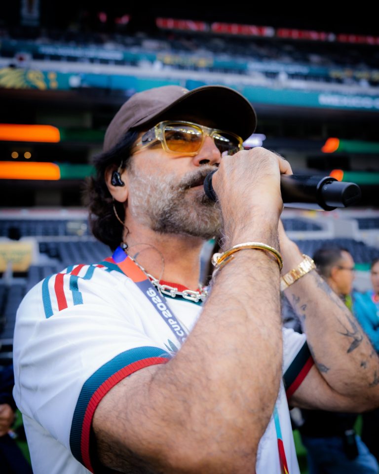 VIDEO | ¿Falló Alejandro Fernández “El Potrillo” con el Himno en el ...